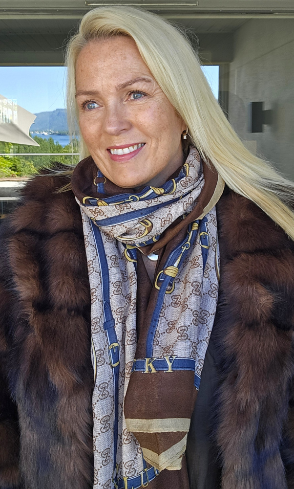 SIYA SCARF - brown - Shop by Sorthe